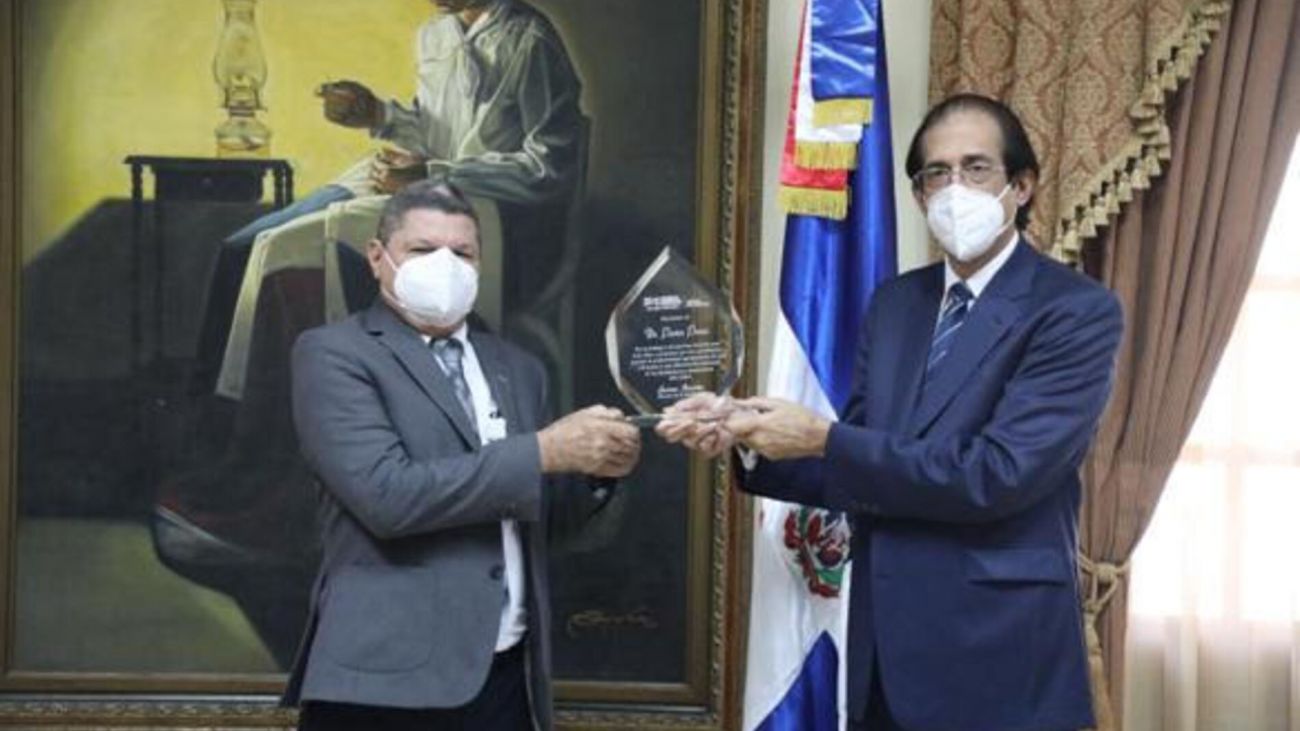 Ministro de la Presidencia, Gustavo Montalvo, reconoce labor del asesor ...